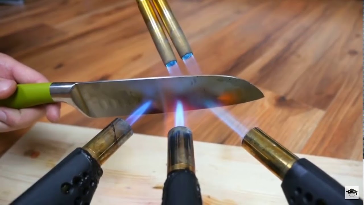 1000 degree knife - YouTube
