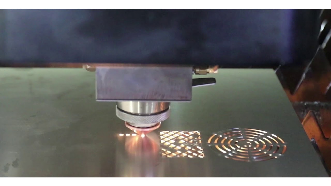 Fly Cutting in Pretty High Speed - YouTube