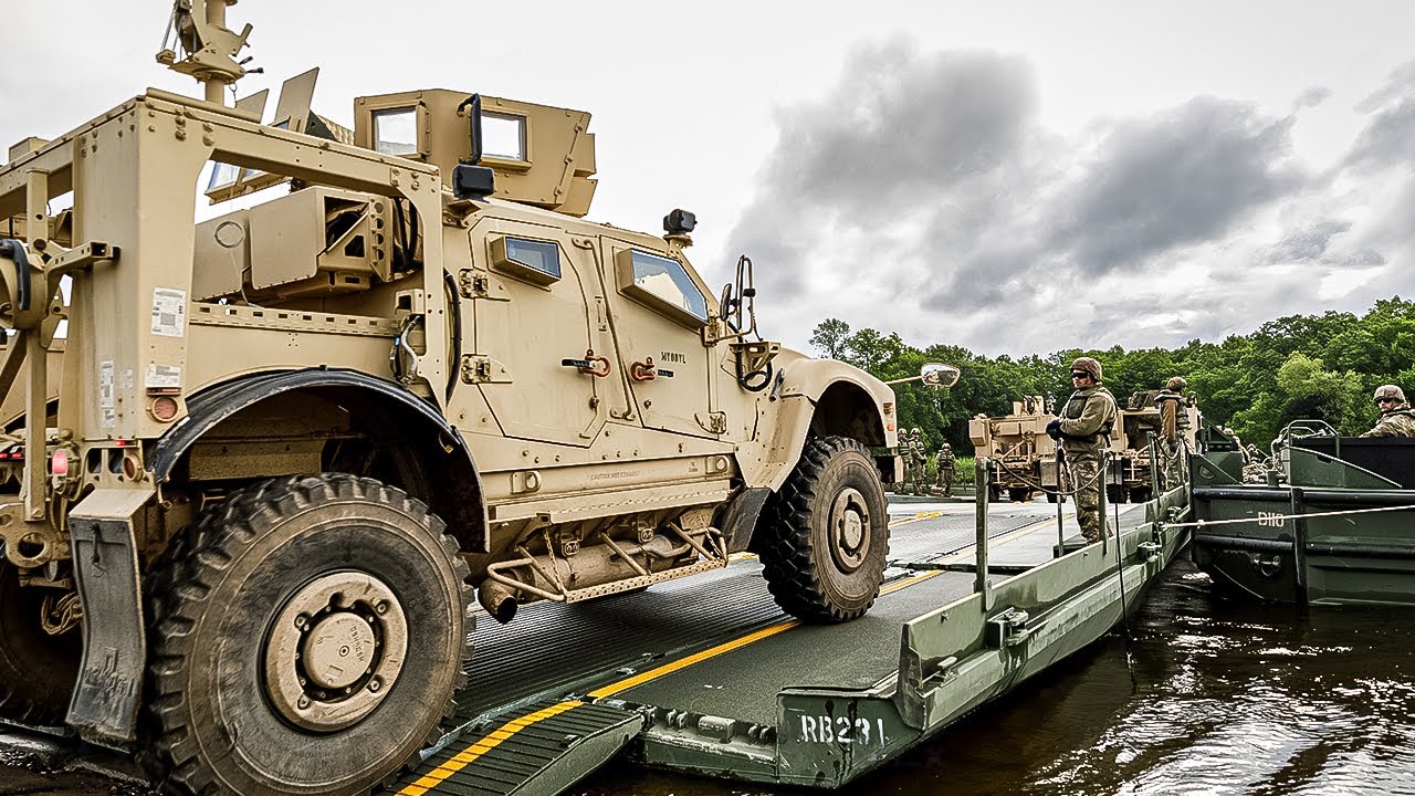 U.S. Military’s Insane River-Crossing Technology in Action - YouTube