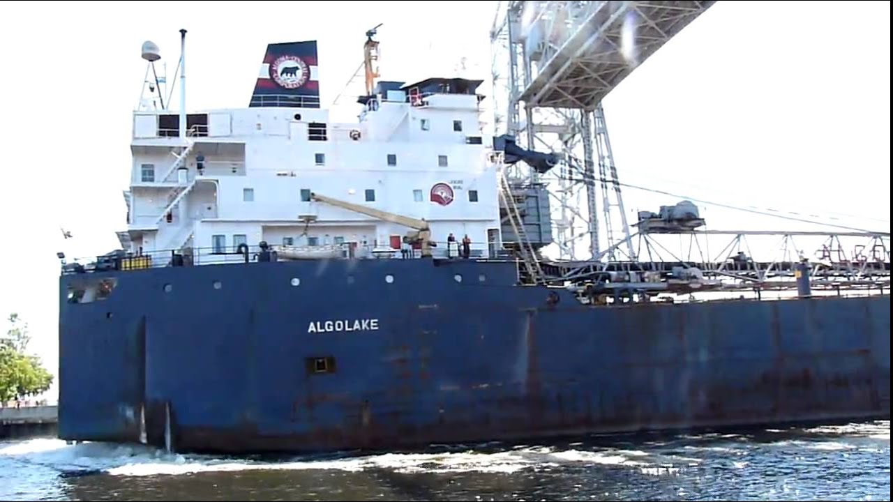 Algolake leaves Duluth 8/19/2012 in reverse - YouTube