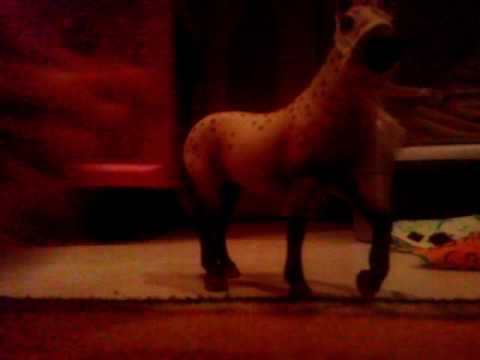 Licol schleich simple - YouTube