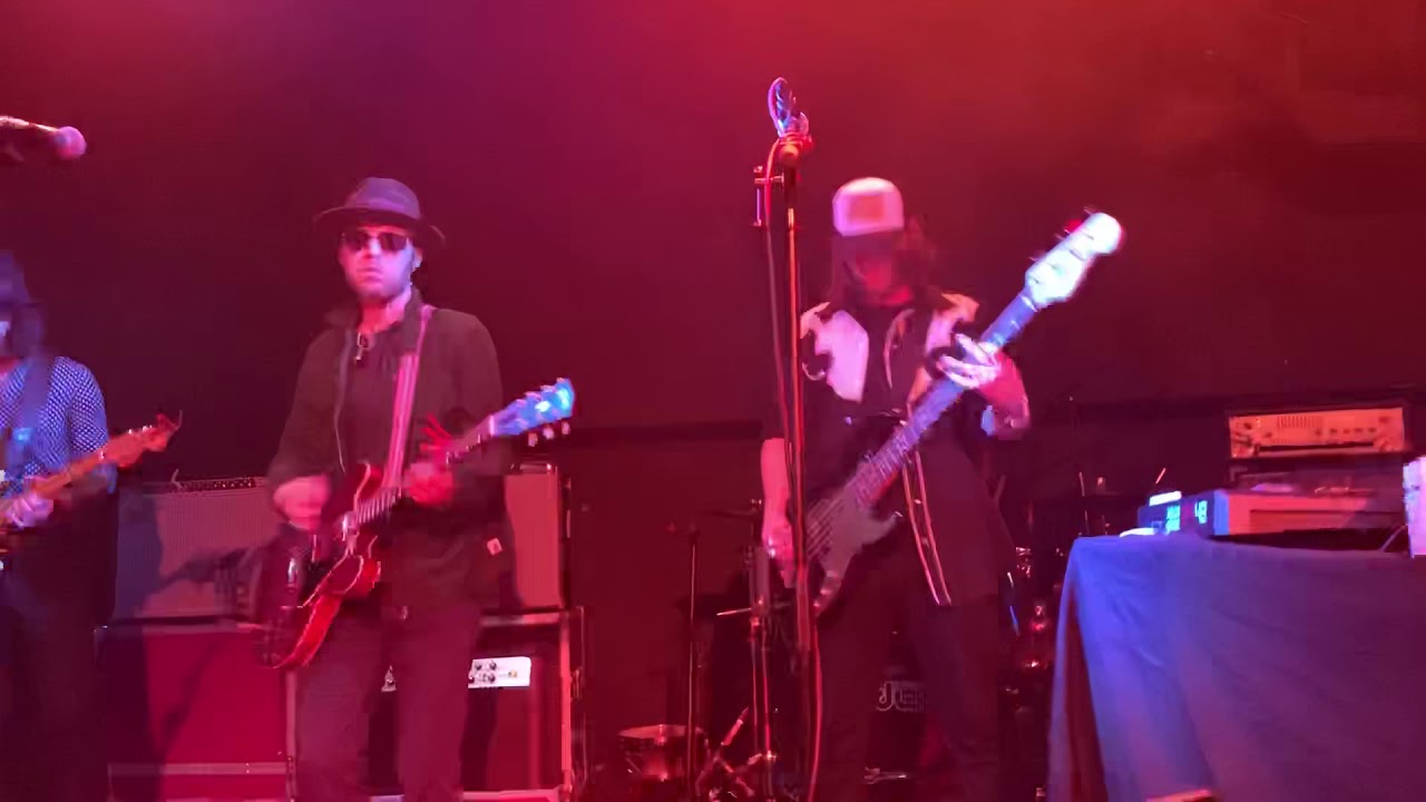 The Coral – In the Rain (live at Aglomerat Club, Moscow, 15 Nov 2019 ...
