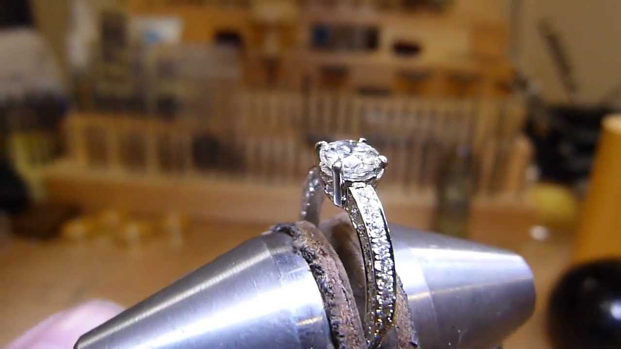 Golden eye Diamond. Steinfasser - diamond setter Frantisek Holub from ...