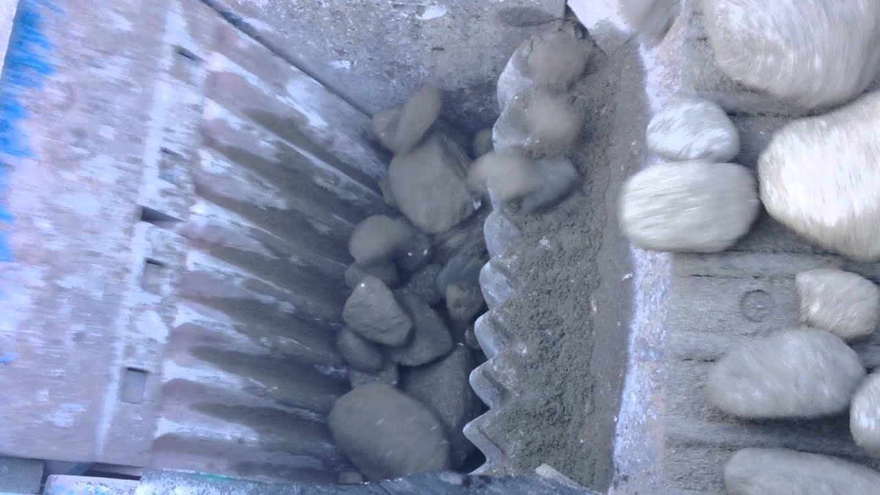 JAW CRUSHER ROC IMPACT ROC 09.06 - YouTube