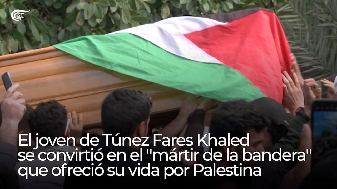 El joven de Túnez Fares Khaled se convirtió en el "mártir de la bandera ...