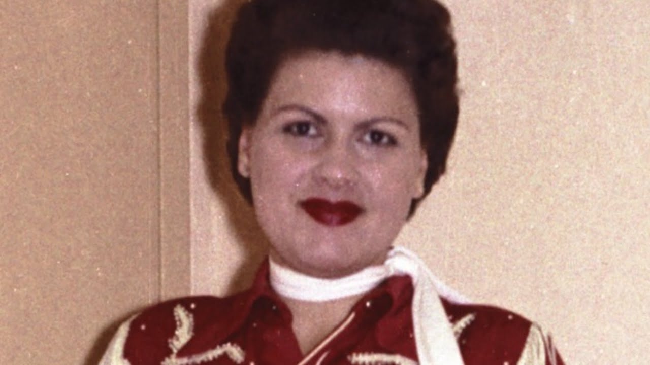 Tragic Details About Patsy Cline - YouTube