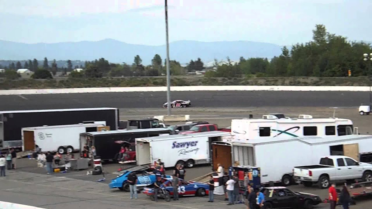 Chris kellog qualifying Spokane County Super Oval 5-15-15 - YouTube