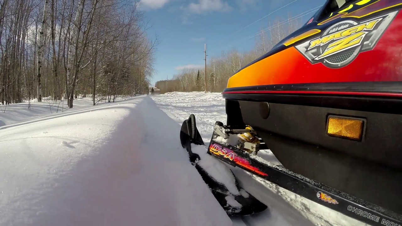 SkiDoo Mach Z 800 Triple Fast Runs - YouTube