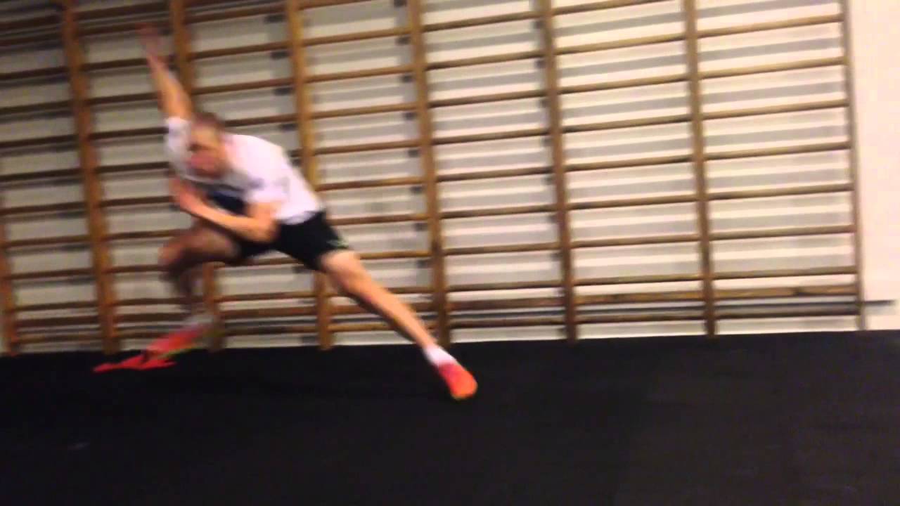 Explosive one-way skate jumps - YouTube