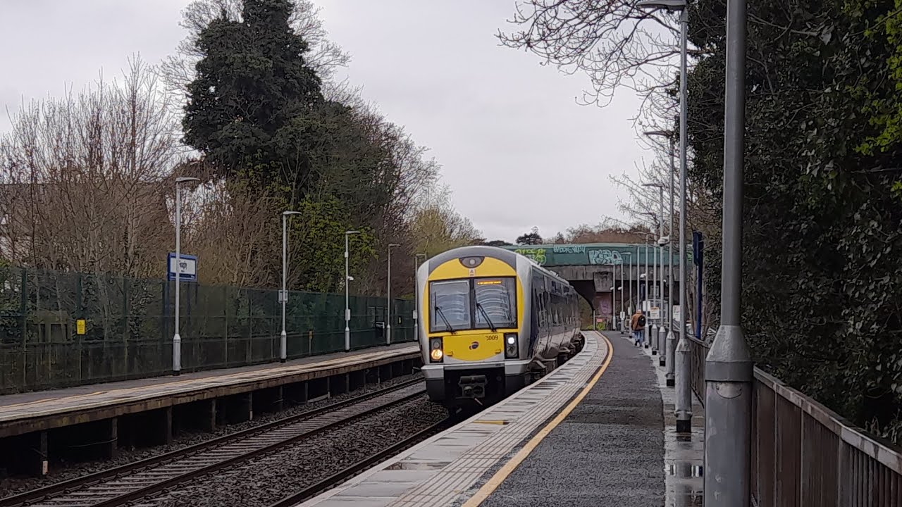 Trains at finaghy 12/4/23 - YouTube