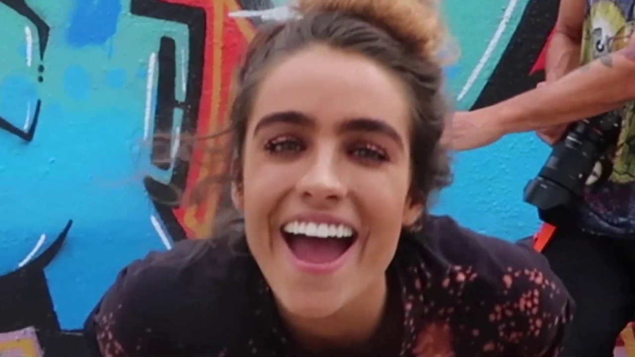 (SOMMER RAY'S) BEACH PHOTOSHOOT - YouTube