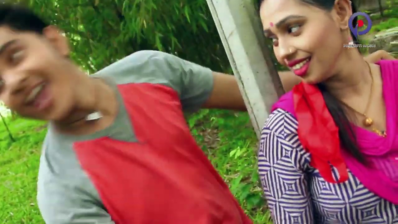 আলতা পায়ে | Alta Paye | Barek | Monir Dewan | S A Uzzal | Music Bazar BD Song 2020 - YouTube