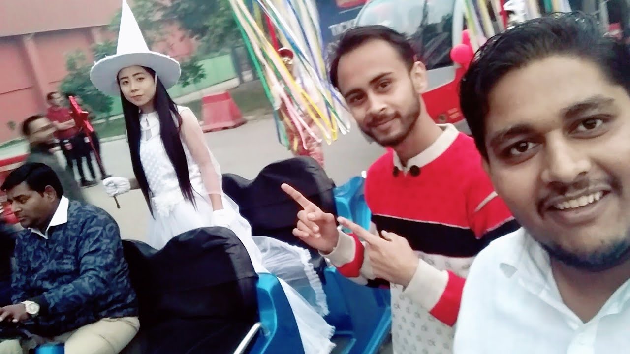 GIP Mall Vlog | Noida Sec-18 - YouTube