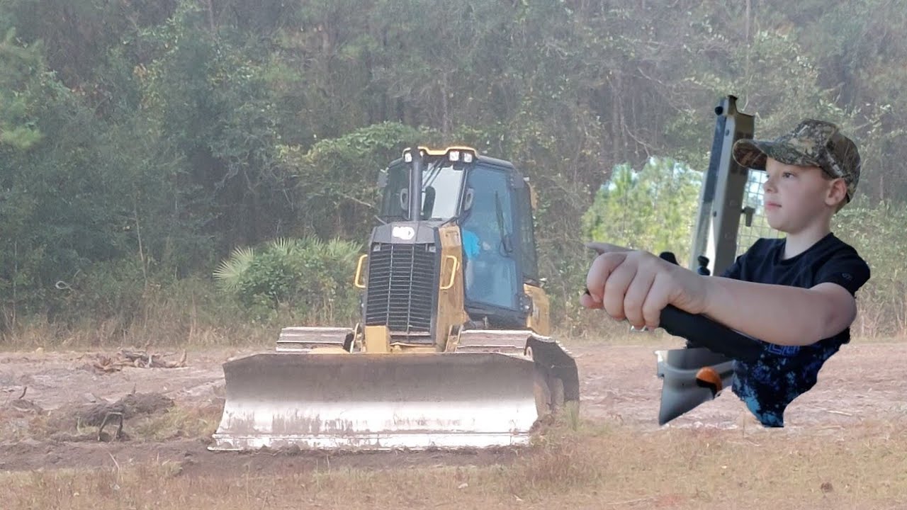 8 year old Running a CAT Dozer! - YouTube