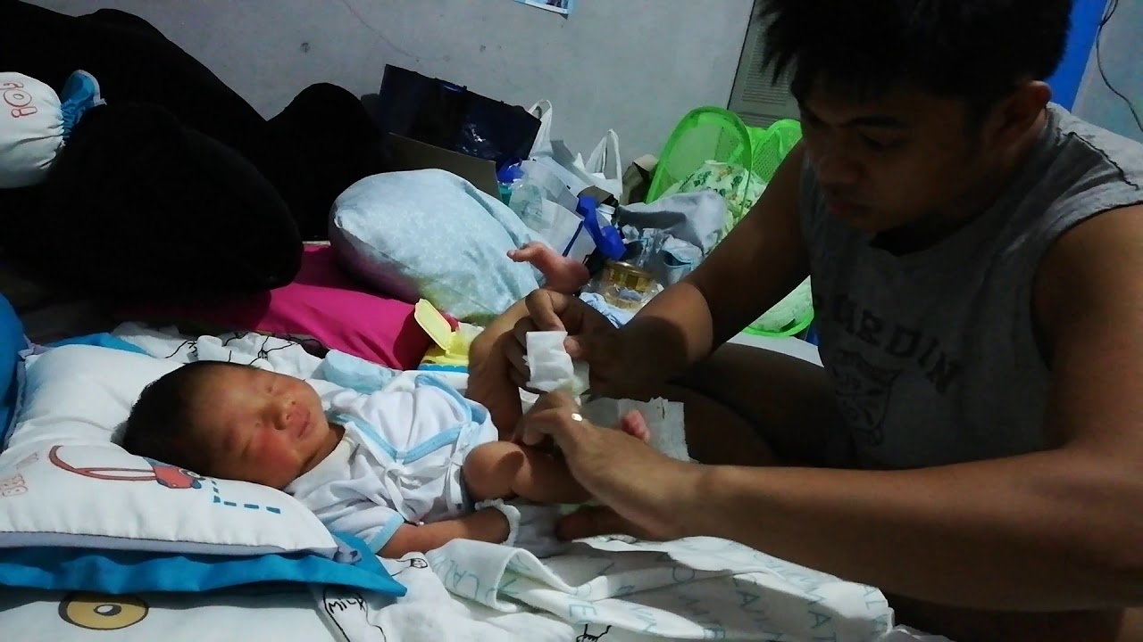 Mateo Calvin (June 29, 2019) 3:40am. Changing diaper time. - YouTube