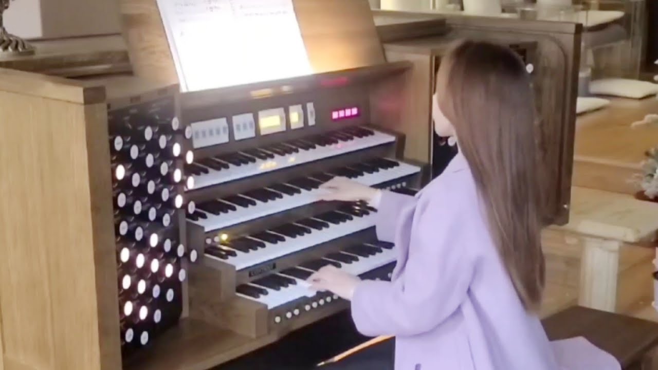 만유의 주 앞에 Rejoice, The Lord is King by John Darwall. organ prelude - YouTube