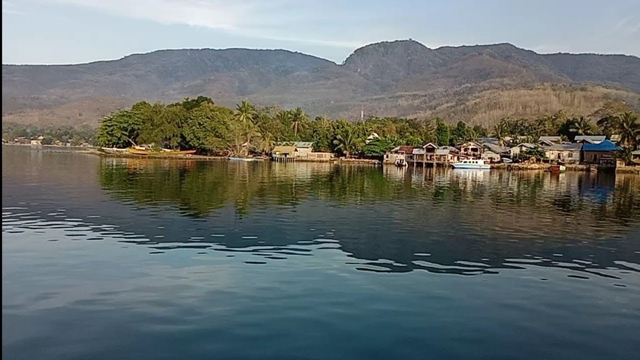 Keindahan Laut Pelabuhan Alor Kalabahi - YouTube