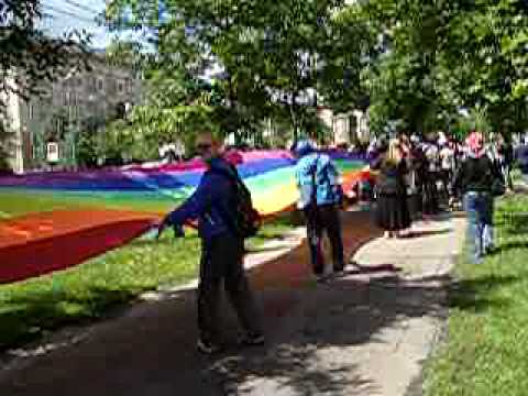 Moscow Gay Pride 2010, video 2 - YouTube