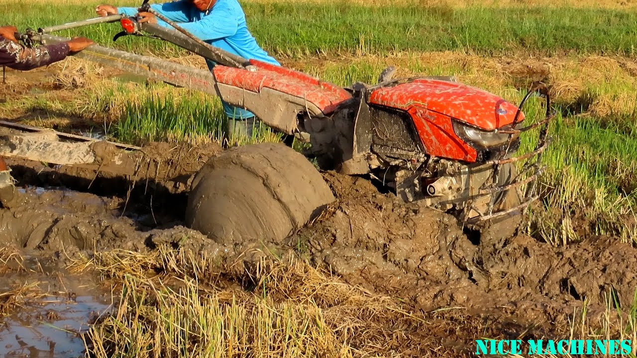 Crazy Tractor Machinery Farming Stuck In Mud , Mini Agriculture Tractor ...