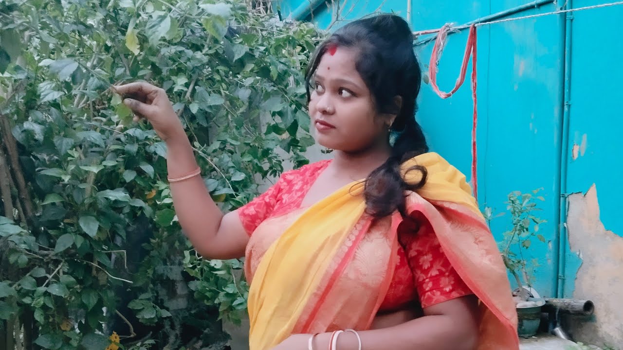 Itz our vlogs is live! Hi friends chole Alam adda dite 😋😍😋... - YouTube