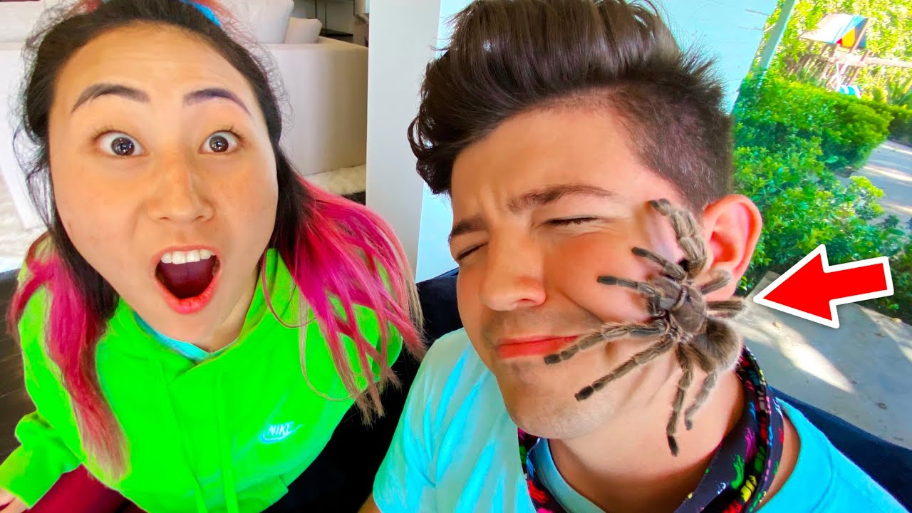 HUGE SPIDER PRANK ON PRESTON!! - YouTube