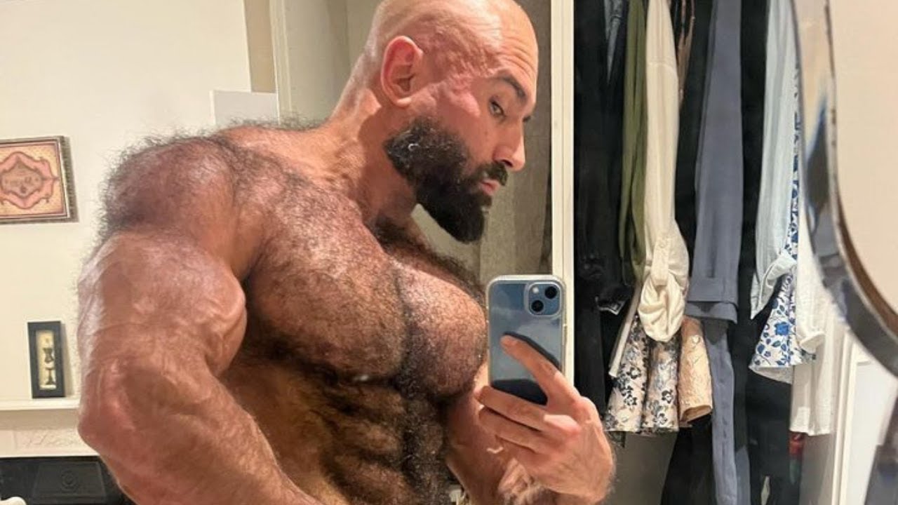 Julian Titanium Muscular & Strong Bodybuilder | Sports Man - YouTube