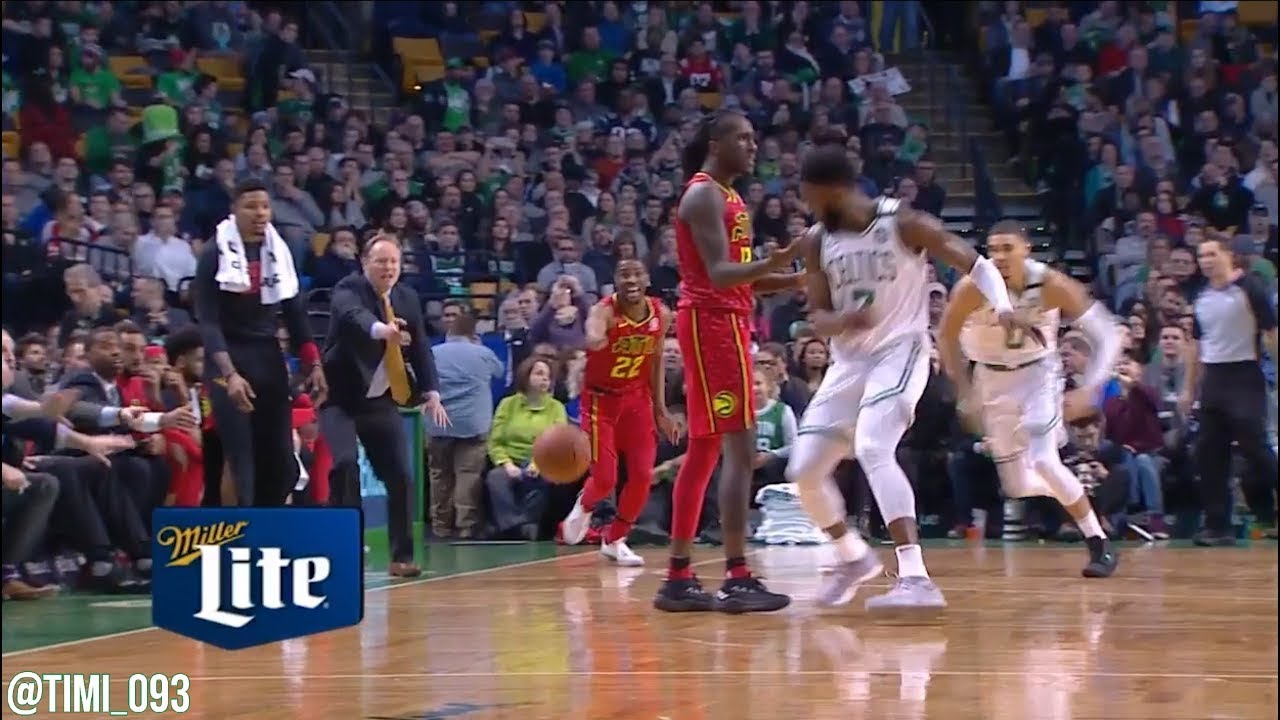 Ball hits the ref and the play continues so Jayson Tatum gets an easy ...