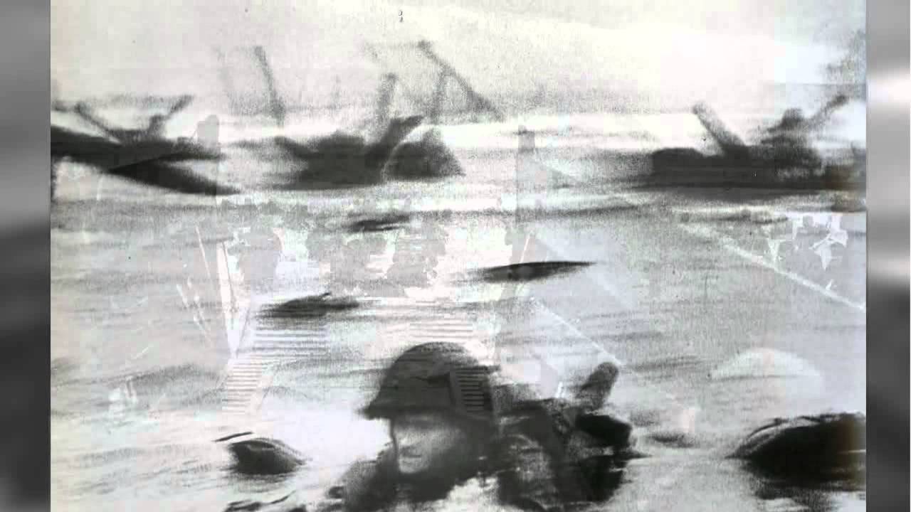 Robert CAPA, SCATTI DI FOLLIA - YouTube