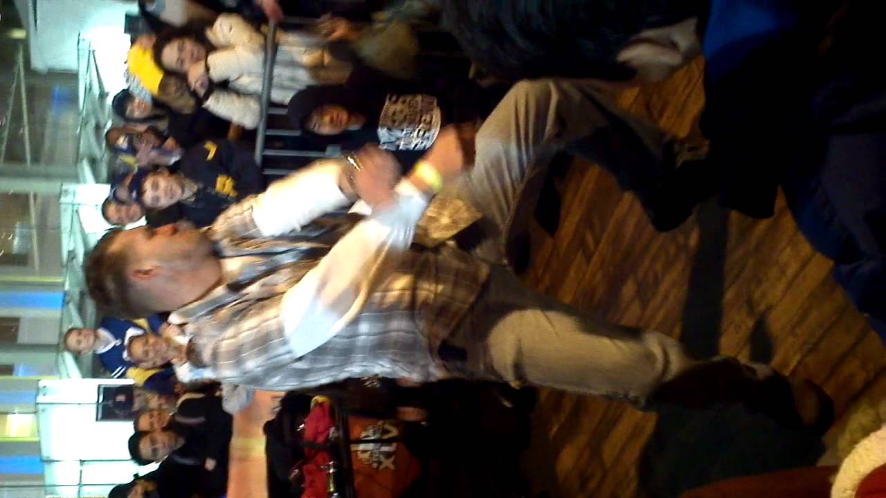 super bowl gyrating dance - YouTube