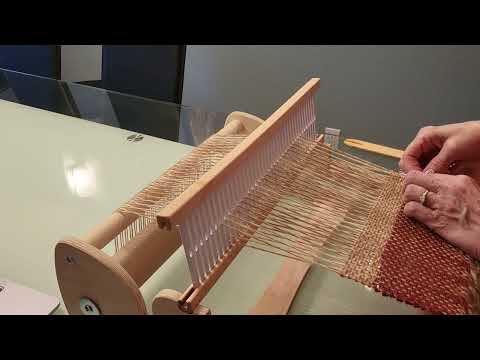 Weaving a Plain Weave Scarf on the Rigid Heddle Loom