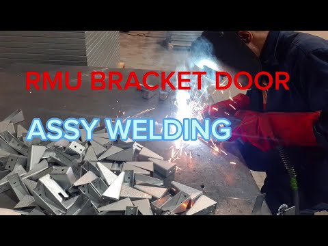RMU DOOR BRACKET ASSY WELD, - YouTube