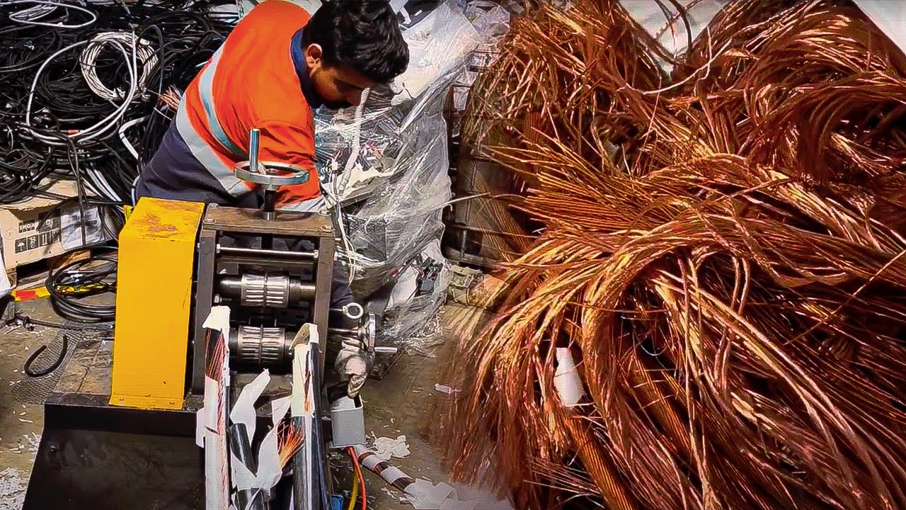 The container is loaded with copper, armored aluminum cables, electric ...