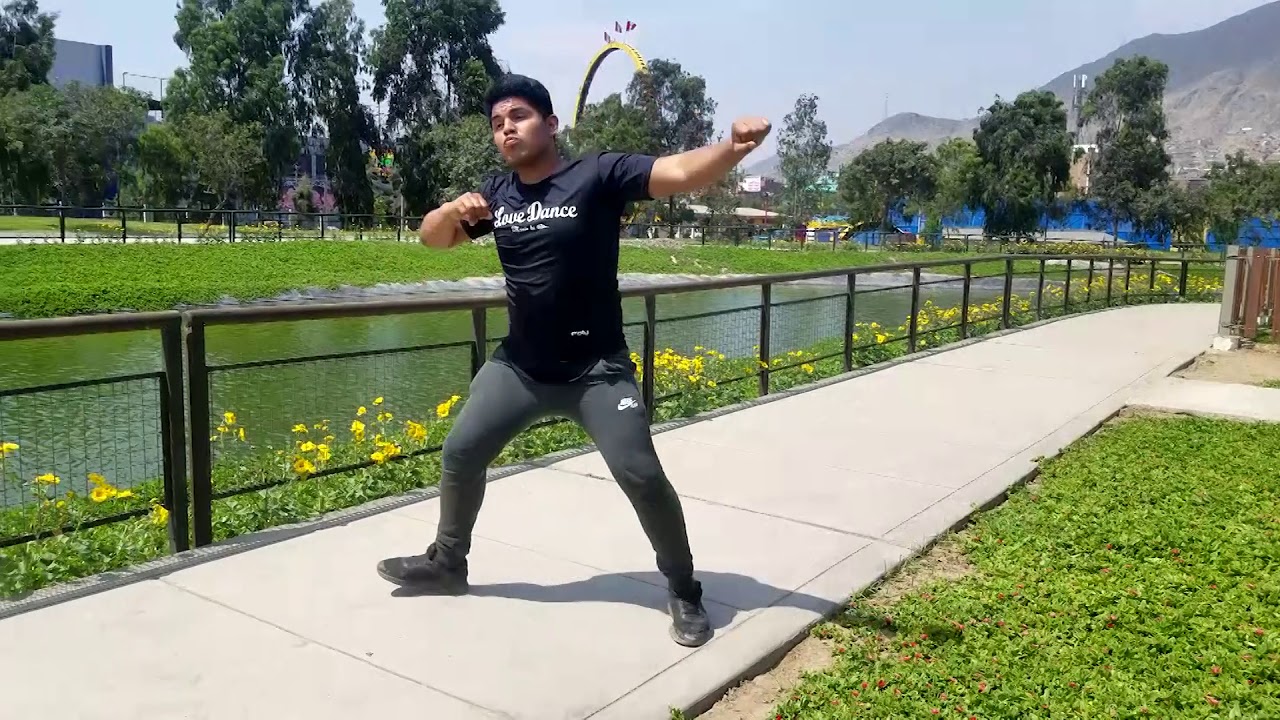 #love dance Larry lo maximo algo pequeño - YouTube