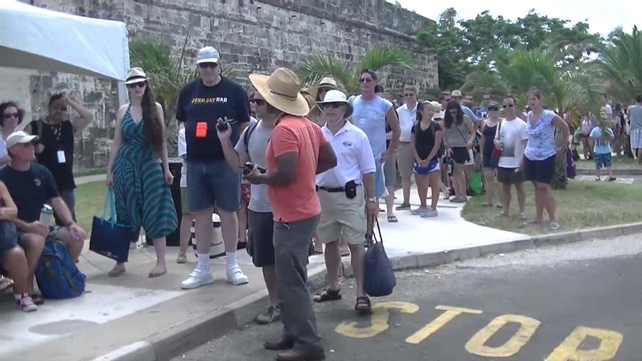 Angry Tourist - YouTube