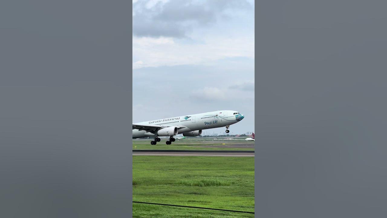 Pesawat Garuda Indonesia A330 PK-GHC Landing Runway 24 Bandara Soekarno-Hatta #automobile # ...