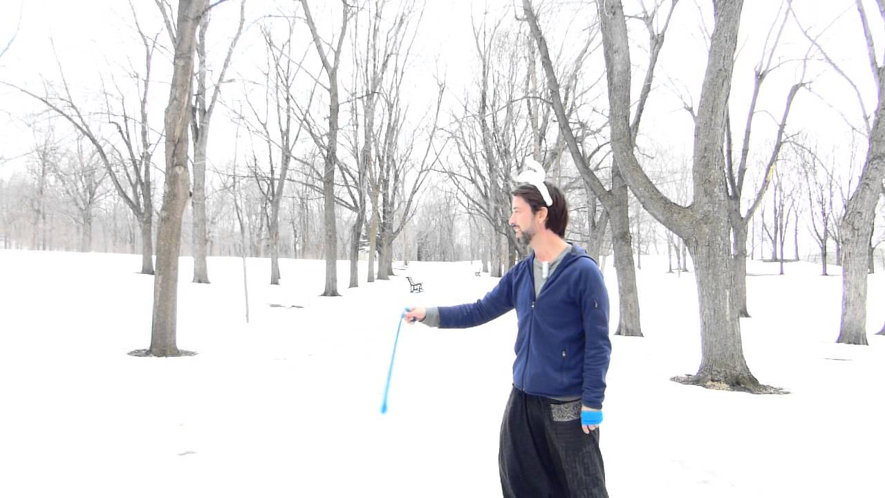 Beginner Poi Lesson: going deeper with one poi - YouTube