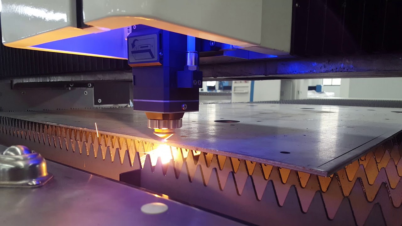 IPG 700watt Fiber Laser Cutting machine for 6mm carbon steel for KRRASS ...