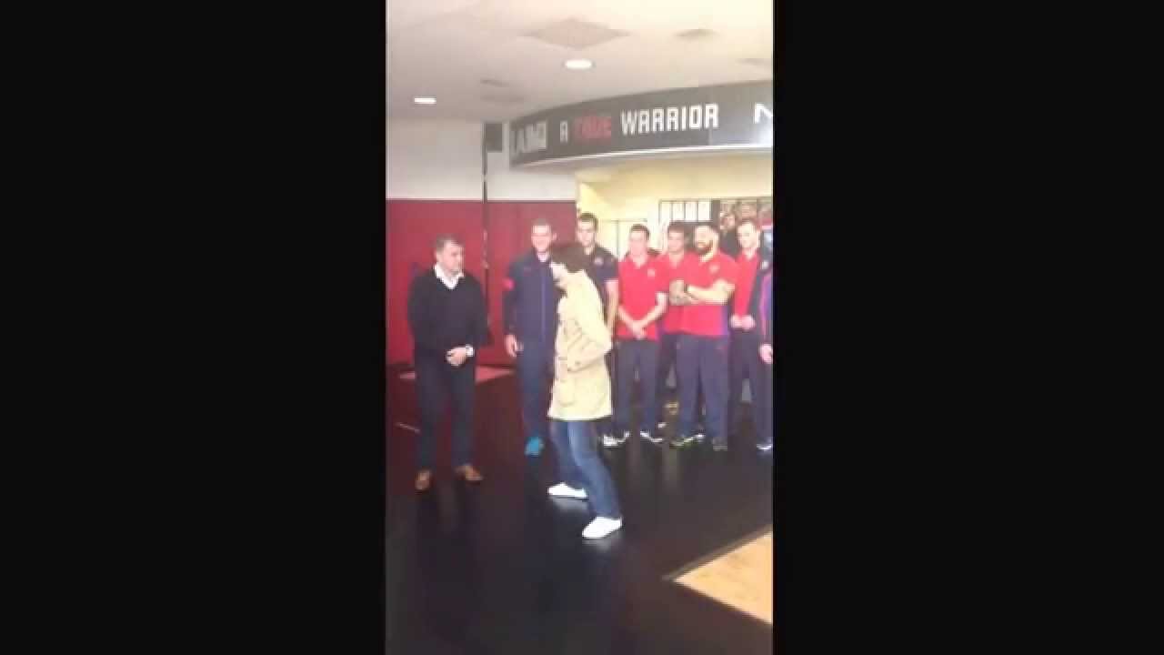 Soccer AM's Franky Fryer visits Wigan Warriors! - YouTube