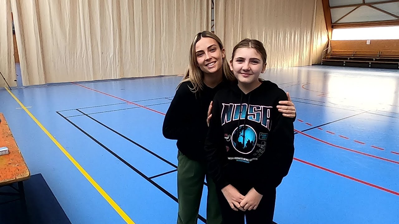 Stage de danse avec Inès Vandamme - YouTube