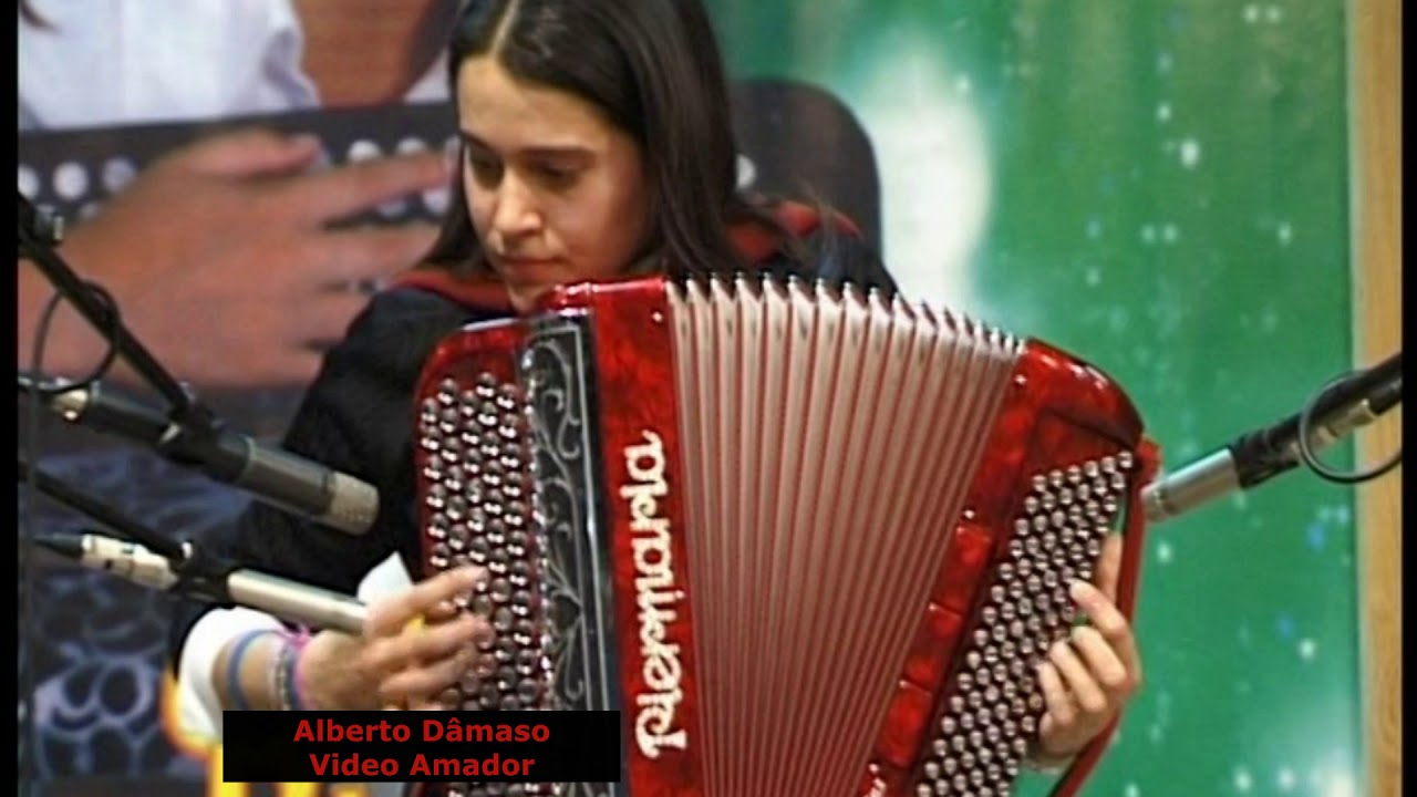 Acordeonistas Portugueses - Sofia Henriques 2006 - YouTube
