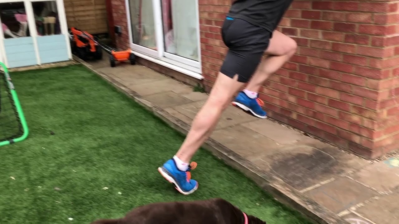 Wall Run : ISO Hold - YouTube