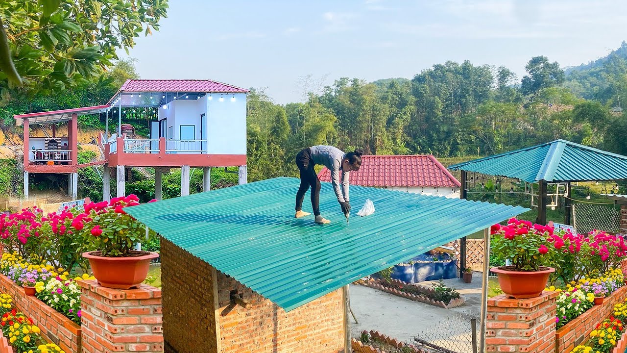 Building a Durable Storage Shed with Red Bricks, Steel and Roofing ...