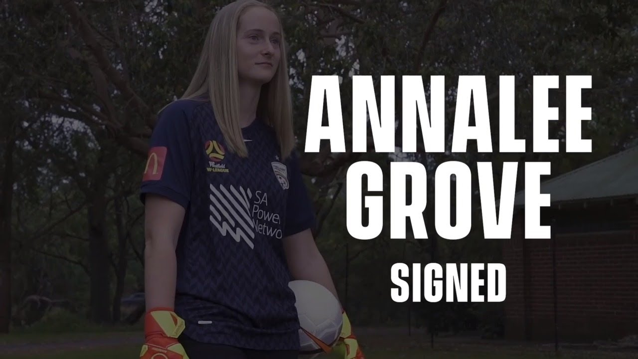Annalee Grove signs for AUFC Women - YouTube