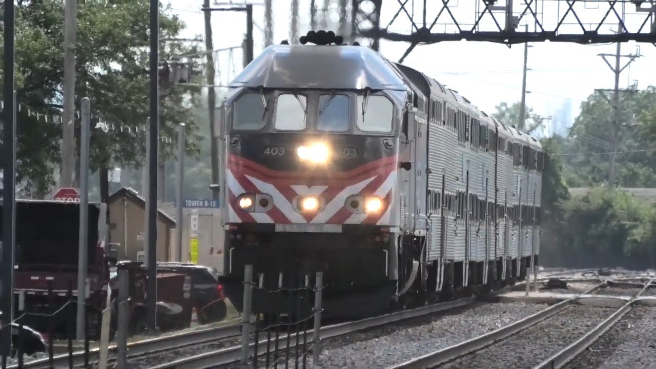 Metra 403 West in Franklin Park, IL 8/19/22 - YouTube