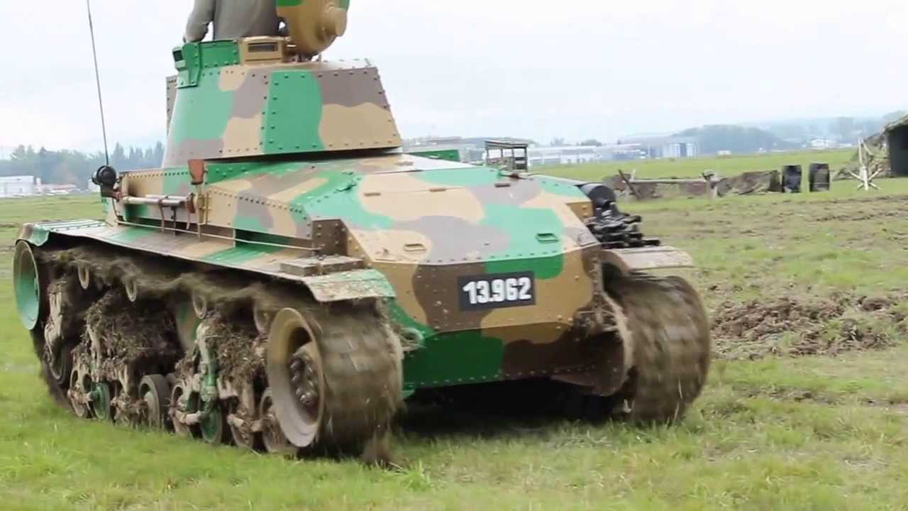 Tank Škoda LT vz.35 (Dny NATO Days 2013) - YouTube