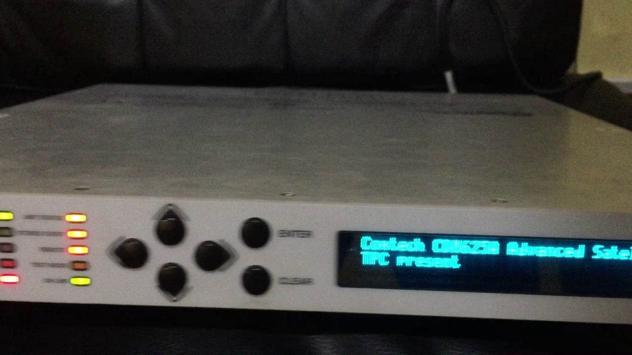 MODEM COMTECH CDM-625A - YouTube