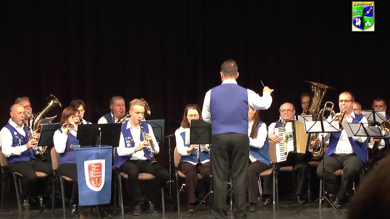 ROGER SCHILLING BLASKAPELLE SEKSARD beim LANDESTANZFESTIVAL 2017 UNG ...