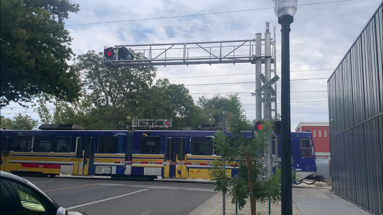 SACRT 120 Blue Line Light Rail Train Outbound - T Street Railroad ...