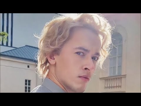 tbosas edits im OBSESSED WITH (it's mostly tom blythe) - YouTube