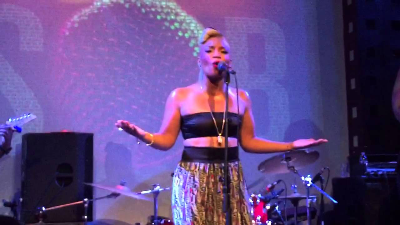 Yummy Bingham " Is It Real " Live at SOBs - YouTube